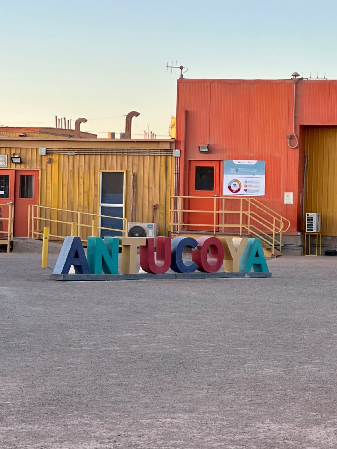 Steel impulsa eficiencia y seguridad en Minera Antucoya - Veltis